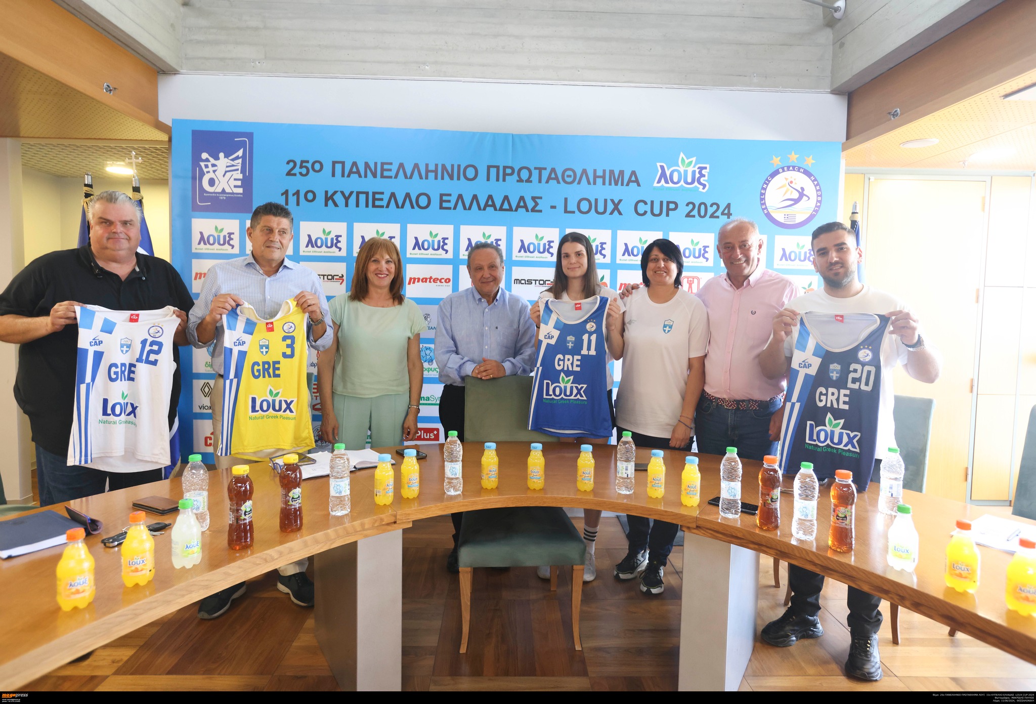Θεσσαλονίκη: Συνάντηση του δημάρχου με την Εθνική Γυναικών Beach ...