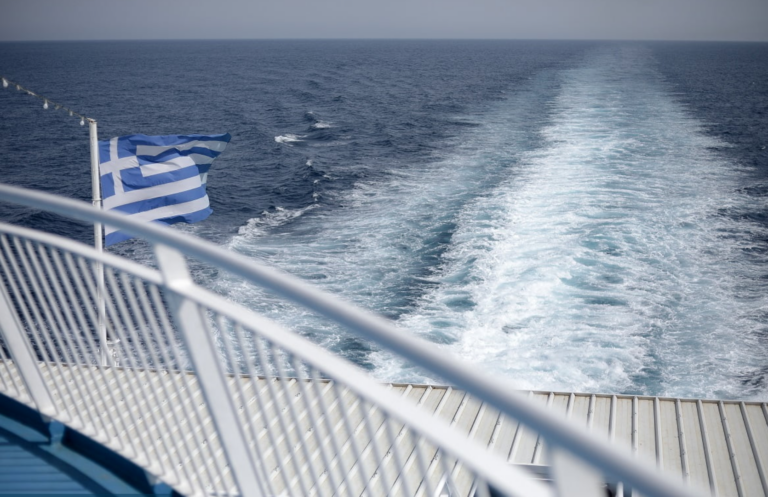 Θεσσαλονίκη: Φύσηξε...ούριος άνεμος στο πλοίο για Σποράδες- Σήμερα το ...