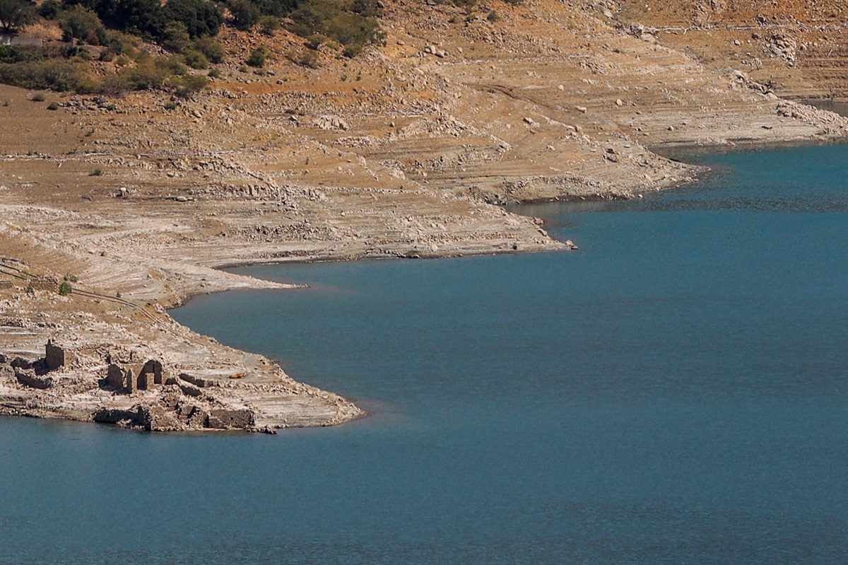 Συναγερμός για τη λειψυδρία: Νεροκλοπές και άρδευση οι κύριες αιτίες ...
