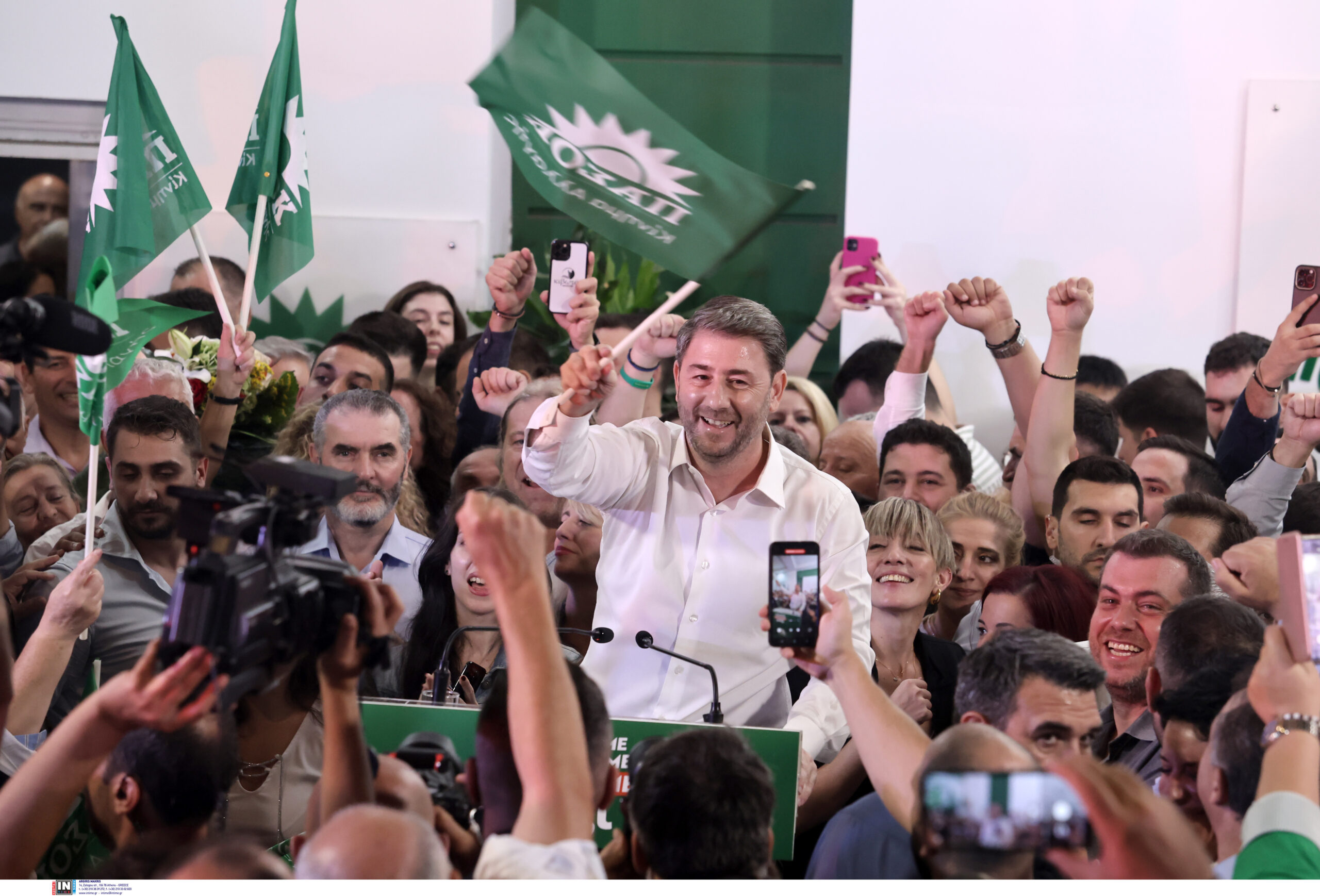 Ξανά πρόεδρος του ΠΑΣΟΚ ο Ν. Ανδρουλάκης: Η επόμενη ημέρα και οι ...