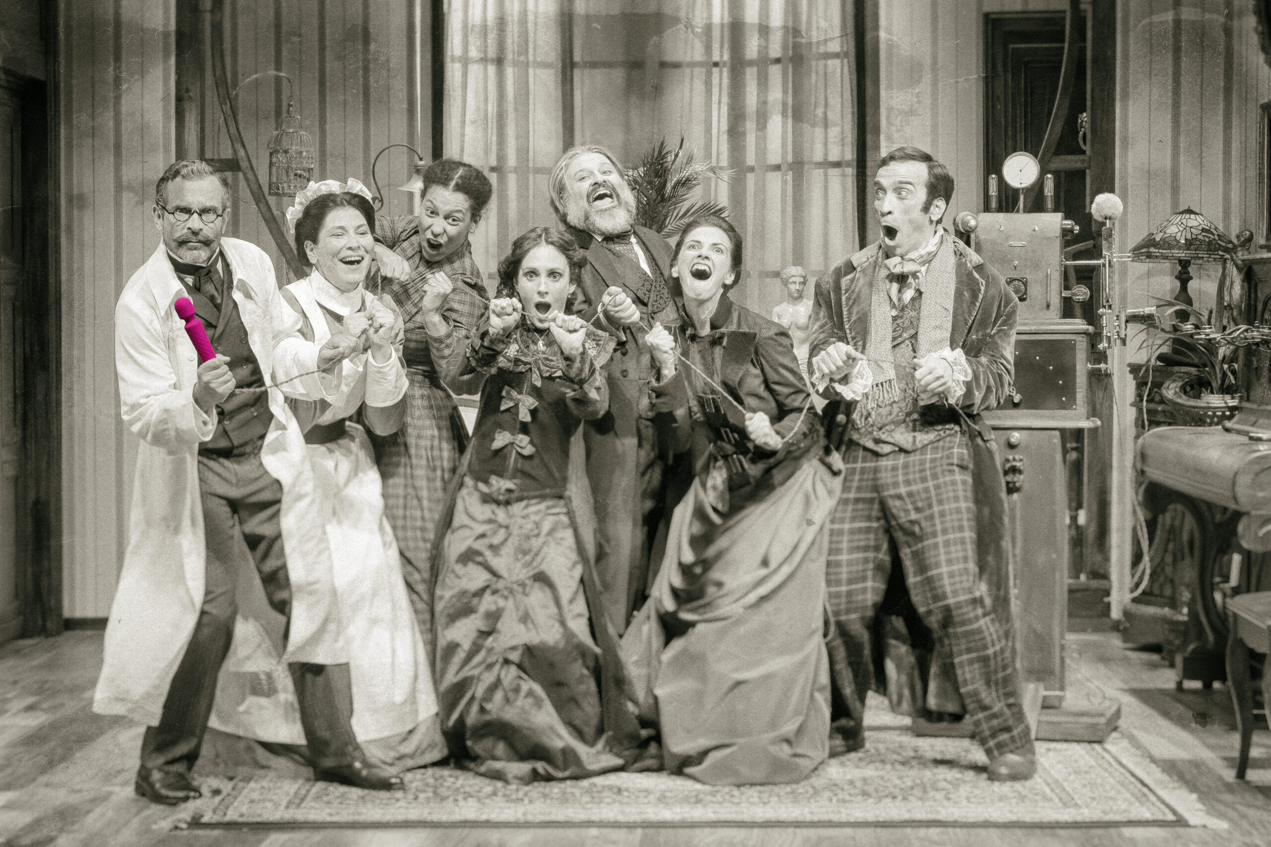 «Στο διπλανό δωμάτιο ή Το έργο του δονητή» της Sarah Ruhl σε σκην. Κων/νου Μαρκουλάκη - Θέατρο ...