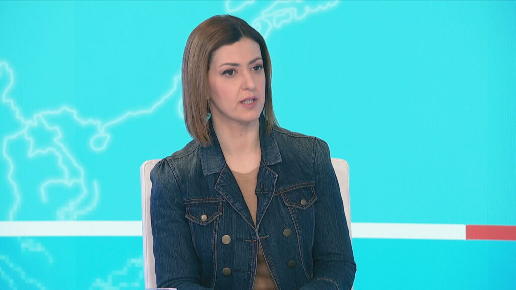 Ε. Αγαπηδάκη στο ΕΡΤNews: Πάνω από 3 εκατ. πολίτες έκαναν δωρεάν προληπτικές εξετάσεις ...