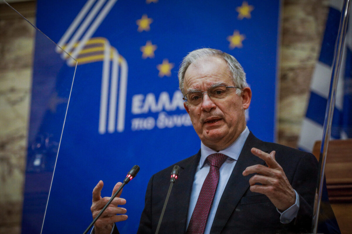 Κωνσταντίνος Τασούλας: Ποιος είναι ο νέος Πρόεδρος της Δημοκρατίας ...