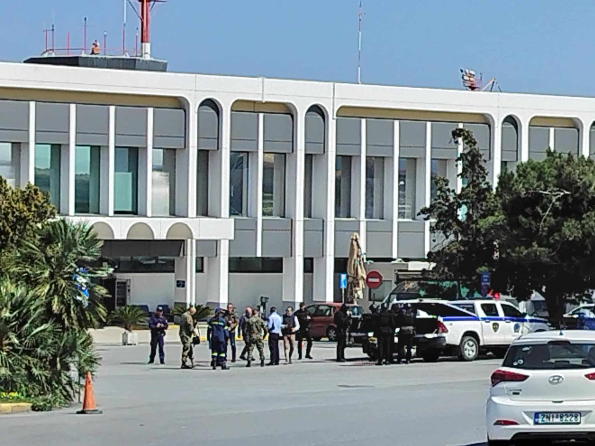Αντιτρομοκρατική άσκηση "πολλαπλού πλήγματος" στο αεροδρόμιο Ηρακλείου ...