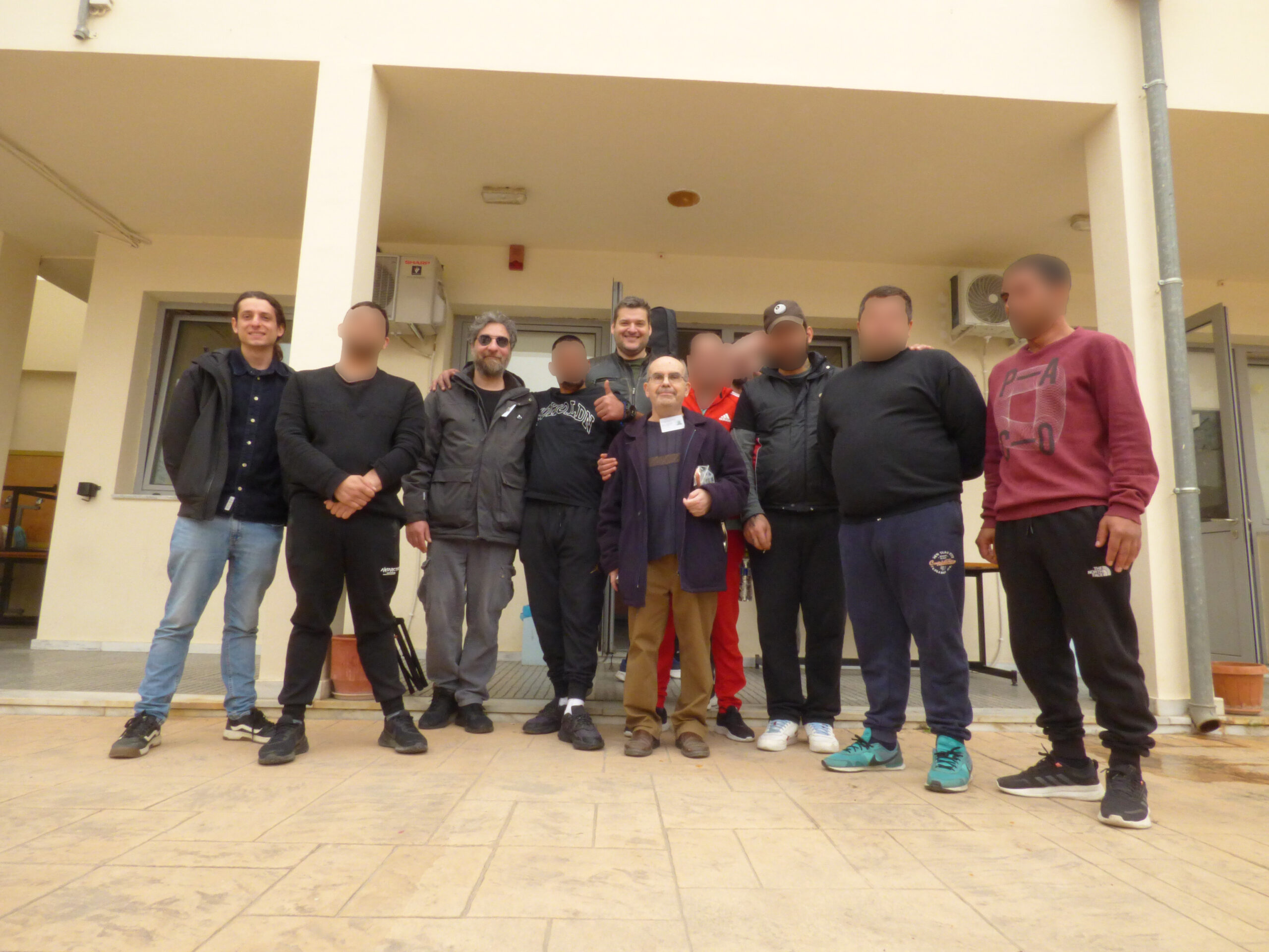 Κρατούμενοι στα Διαβατά παρουσίασαν μουσική παράσταση με κρουστά ...