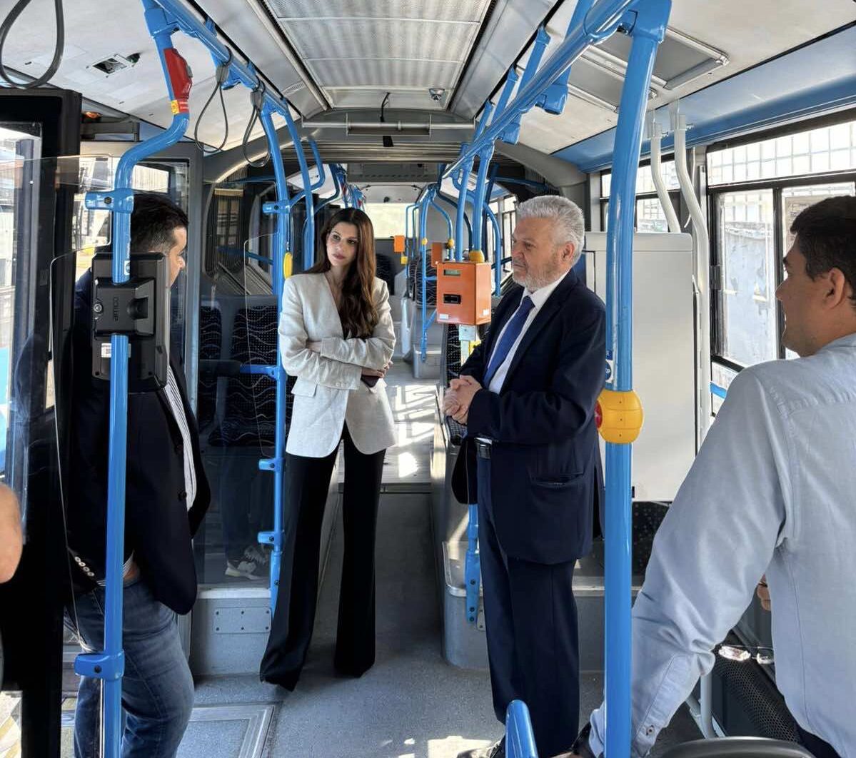 Θεσσαλονίκη: Σύσκεψη εργασίας στον ΟΑΣΘ υπό την Γ.Γ. Μεταφορών Δέσποινα ...