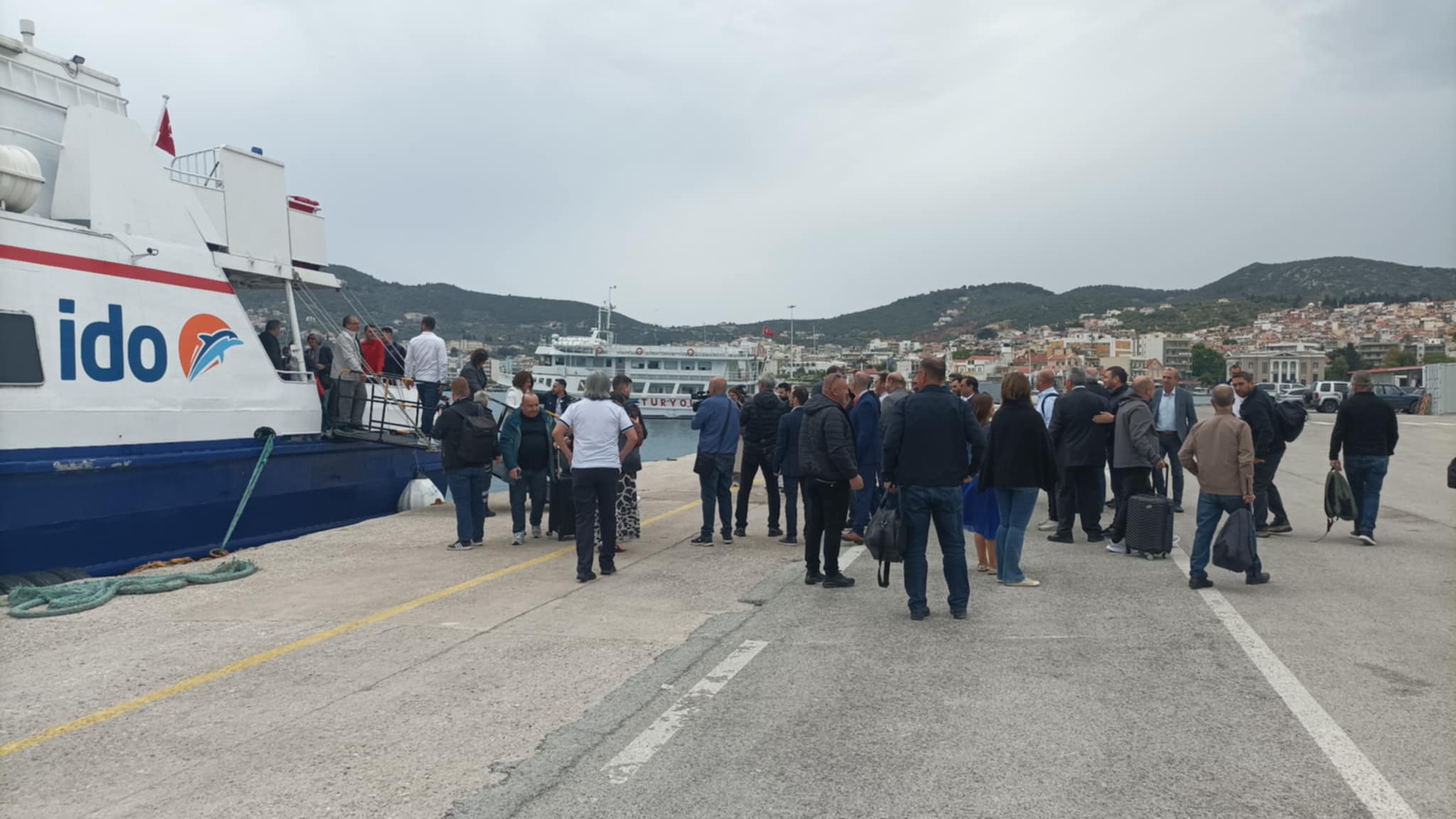 Εγκαινιάστηκε η νέα ακτοπλοϊκή σύνδεση της Μυτιλήνης με το Δικελί της ...