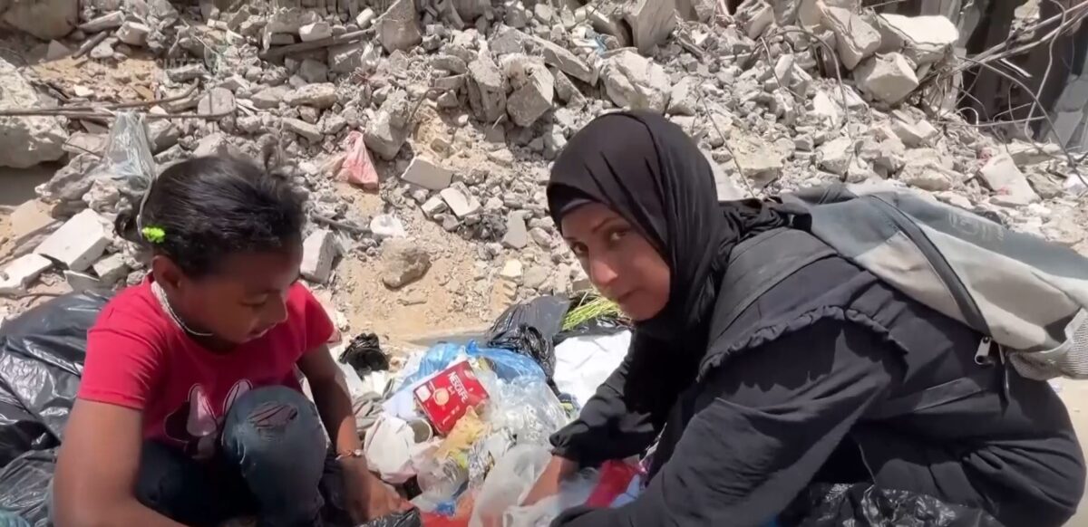 Απελπιστική η κατάσταση στη Γάζα: Ψάχνουν στα σκουπίδια για φαγητό - «Πεθαίνουμε από την πείνα ...