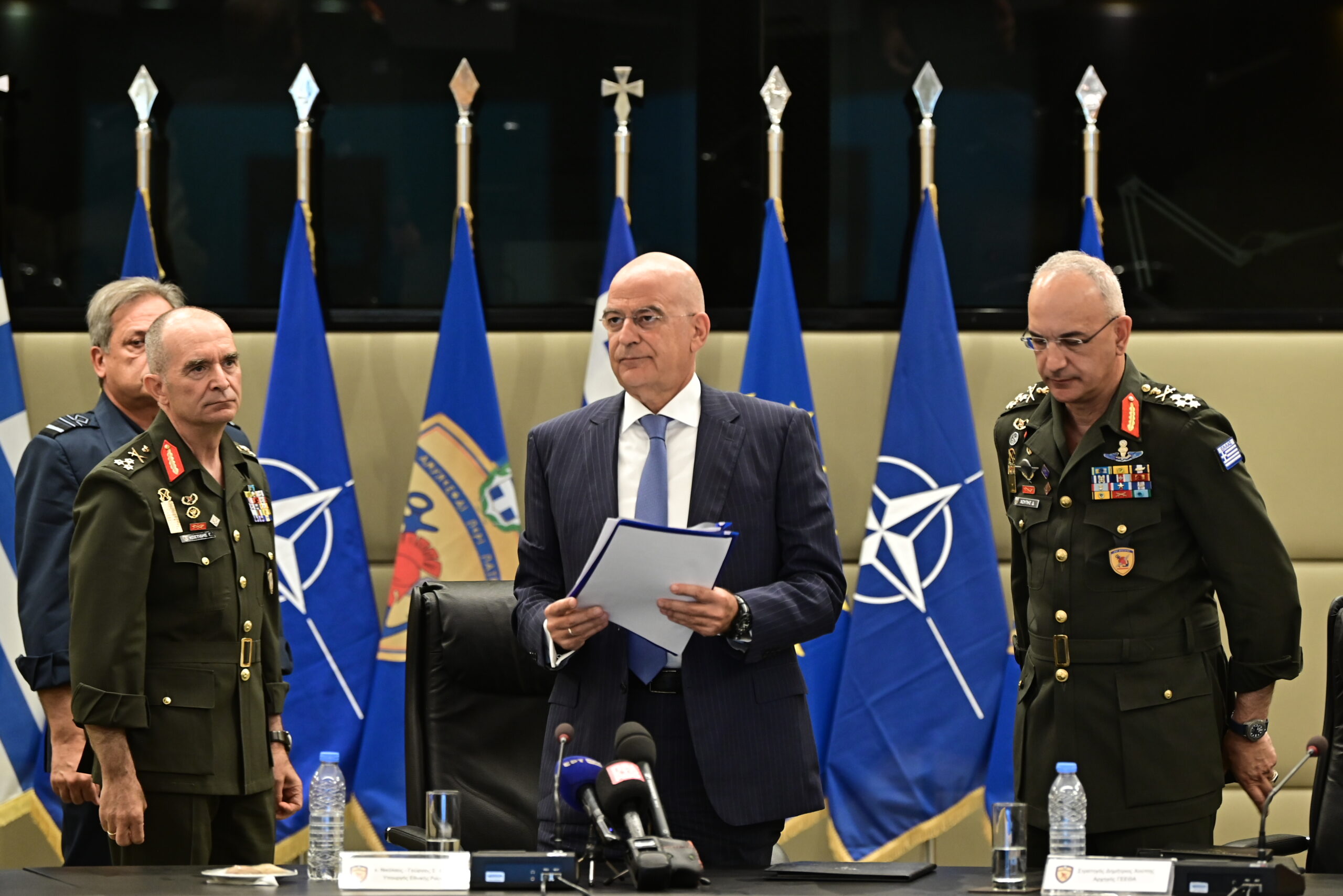 Ν. Δένδιας: Θητεία μόνο στο στρατό ξηράς, κατάργηση της 1ης Στρατιάς ...