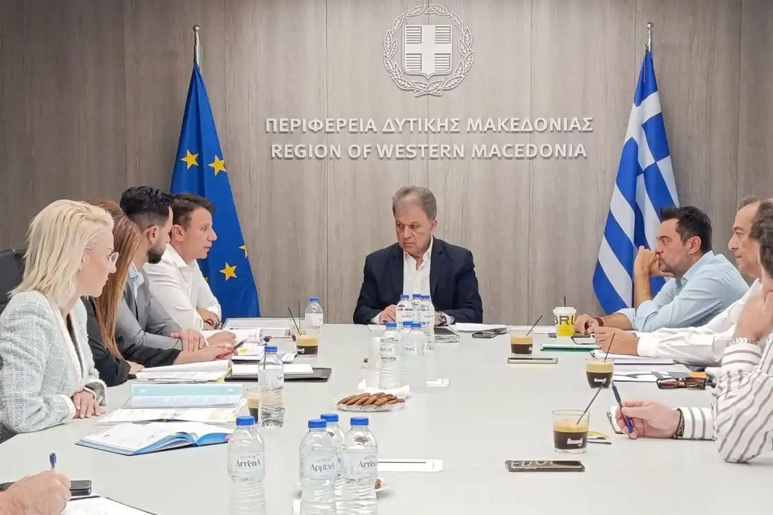 Δ. Μακεδονία: Συνάντηση του Περιφερειάρχη με τον Διοικητή της 3ης ΥΠΕ ...