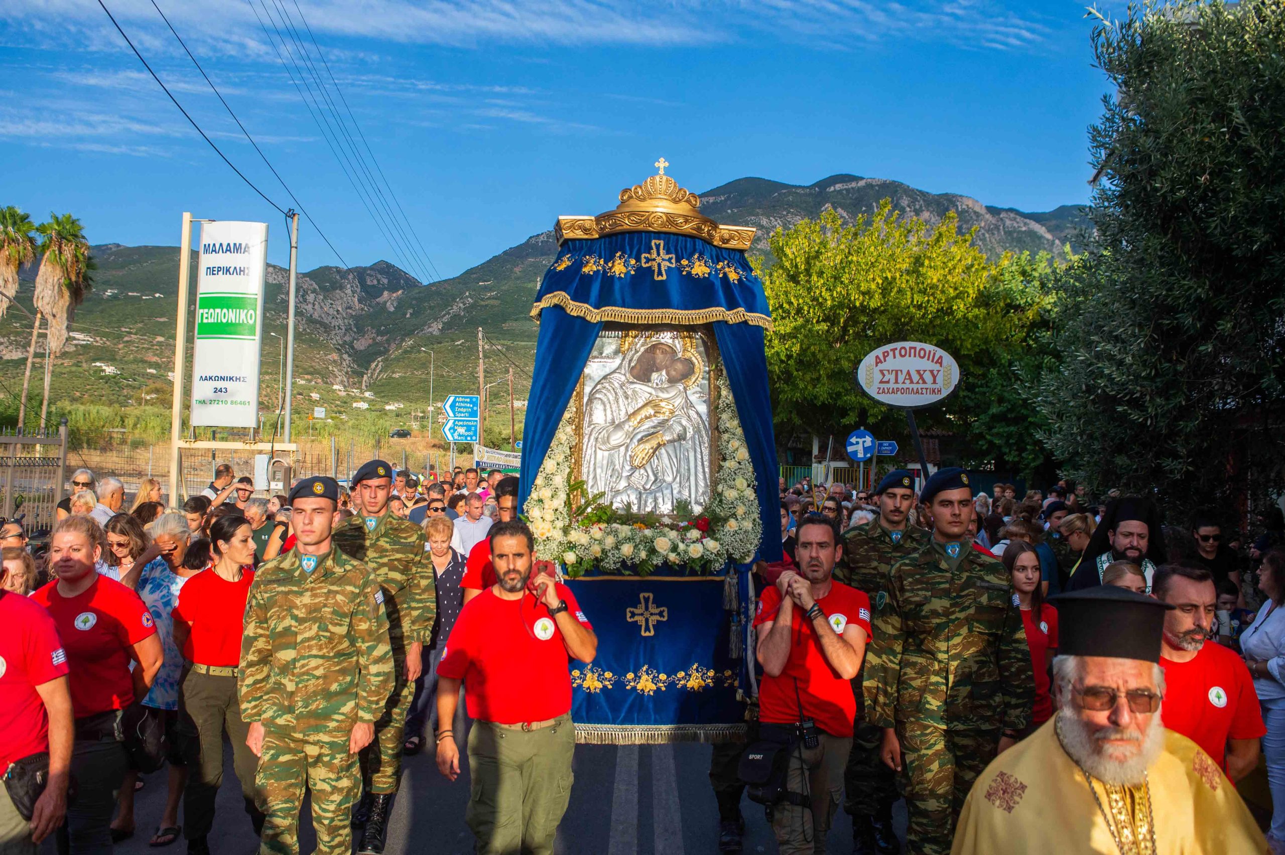 Καλαμάτα: Υποδοχή της Ιεράς Εικόνας της Παναγίας Δημιοβίτισσας στα ...