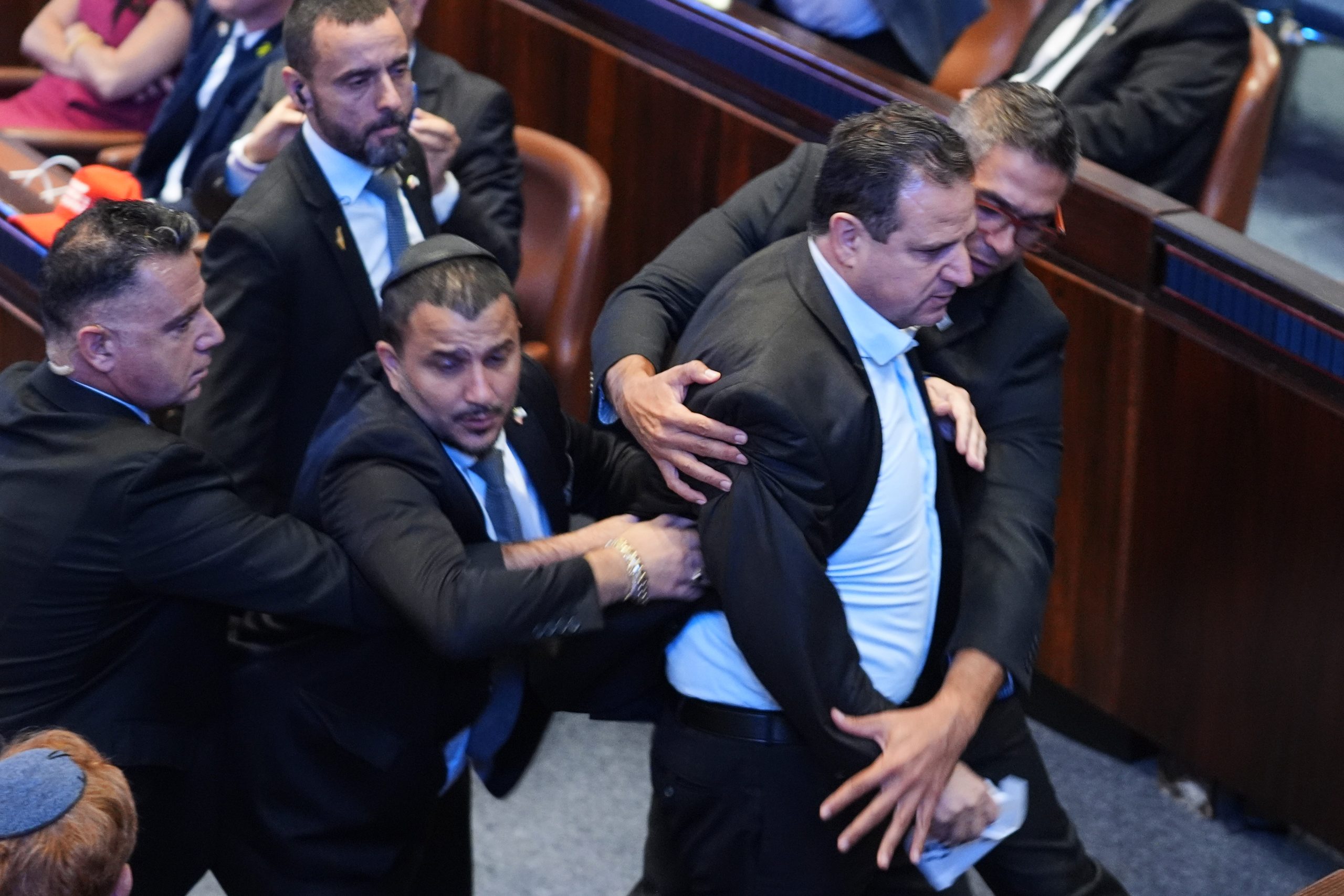 Επεισόδιο κατά την ομιλία Τραμπ: «Αναγνωρίστε την Παλαιστίνη», φώναξαν ...
