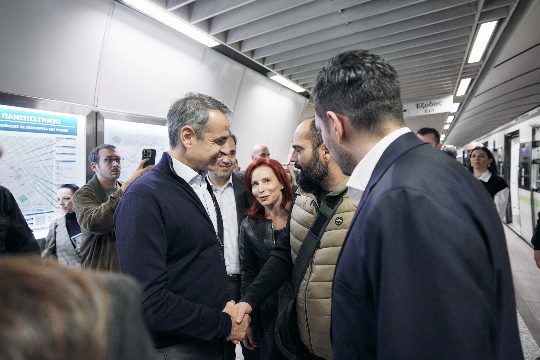 Στο Μετρό ο Πρωθυπουργός για τις νέες παροχές ΑμεΑ: Στοιχειώδης κίνηση ...