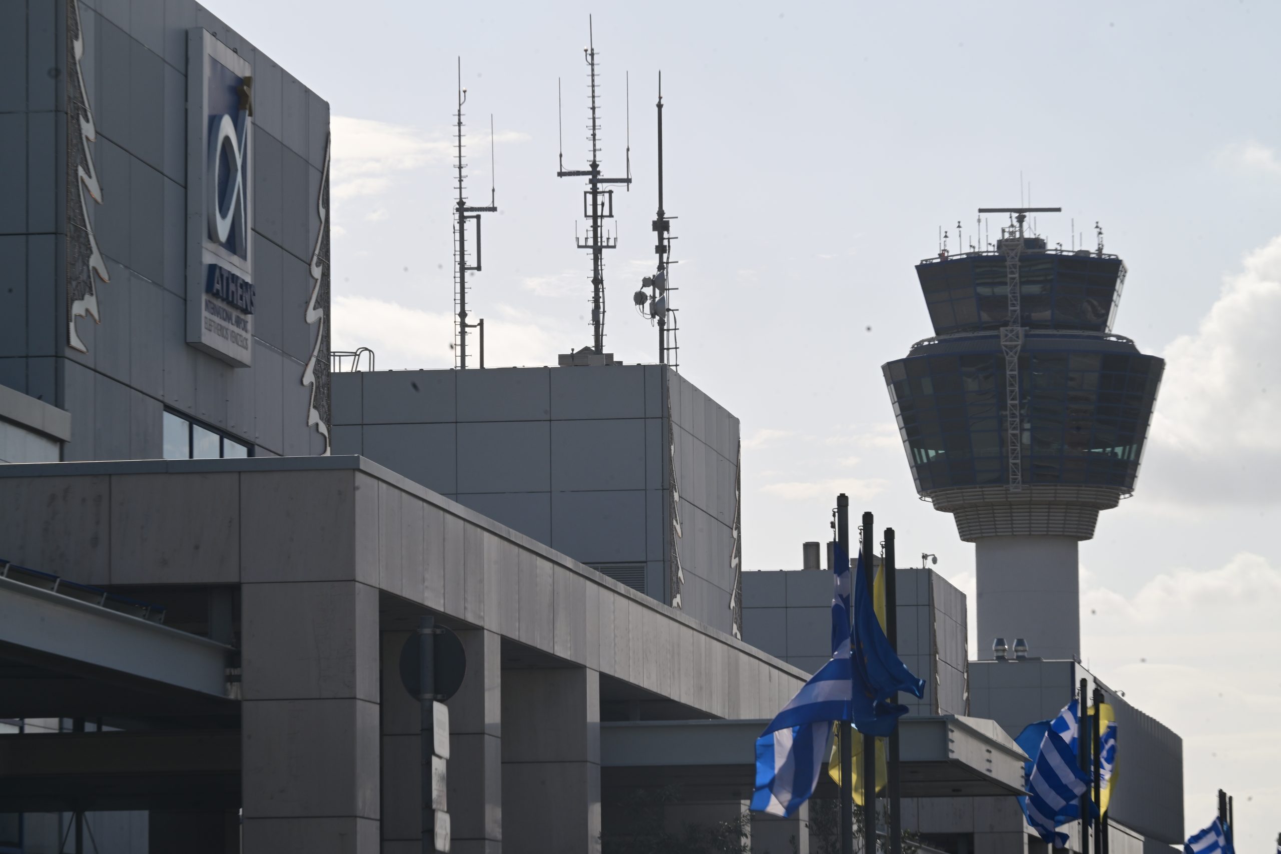 Πρόβλημα στο FIR Αθηνών: Απαντήσεις με ΕΔΕ και «θα πέσουν κεφάλια ...