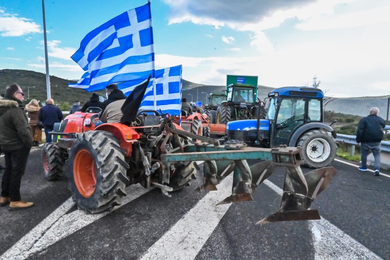 Έντονη πολιτική αντιπαράθεση για τα μέτρα για τους αγρότες - ertnews.gr