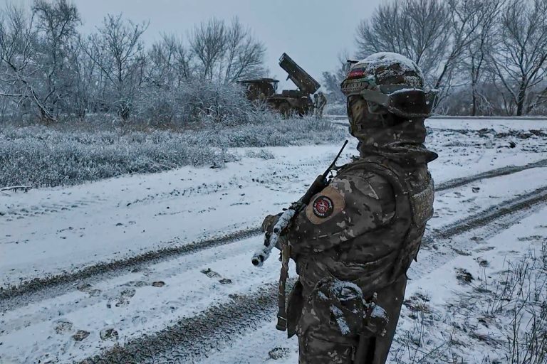 Οι μάχες με τα ρωσικά στρατεύματα έφθασαν στα περίχωρα της ουκρανικής ...