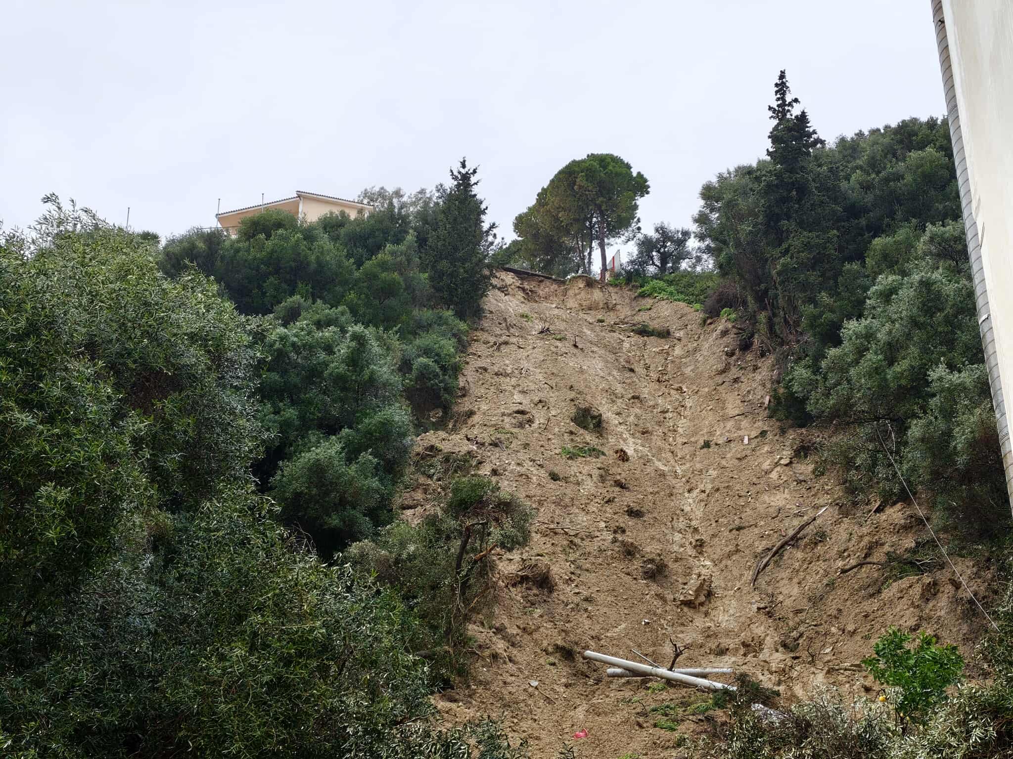 Ζάκυνθος: Επιτροπή ελέγχου κτηρίων και κλιμάκιο του ΙΓΜΕ στο νησί μετά ...