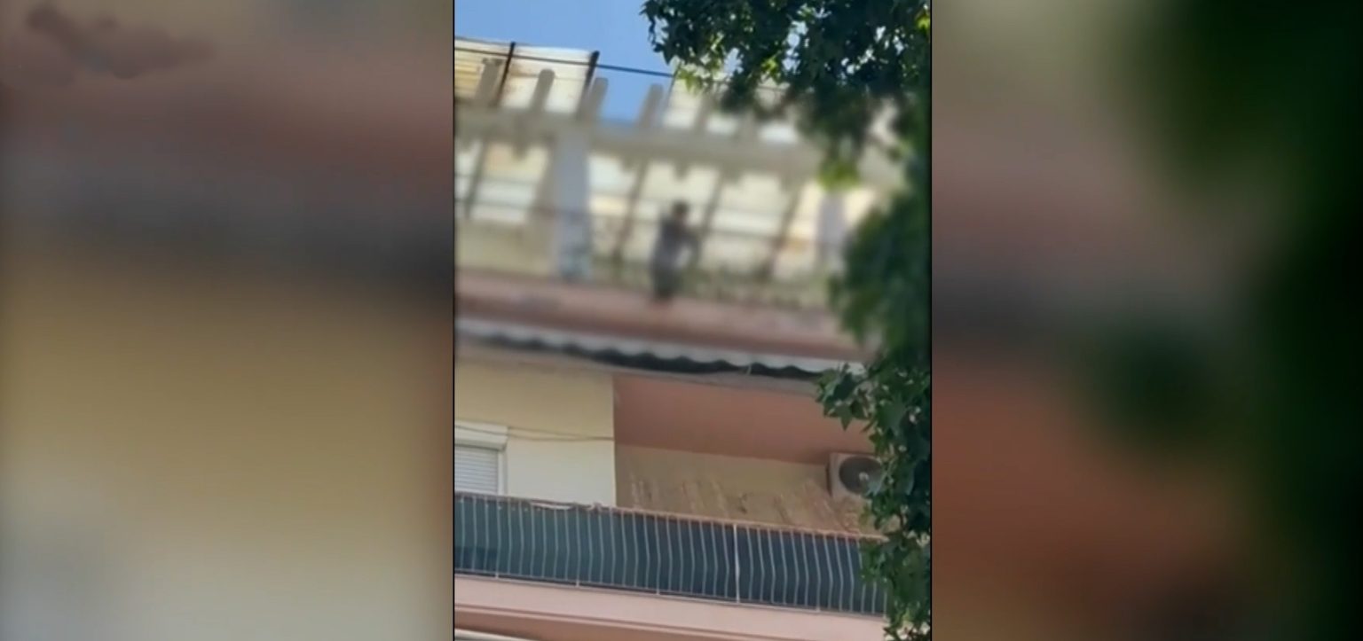 Θεσσαλονίκη: Σοβαρό περιστατικό με 5χρονο μόνο σε μπαλκόνι 6ου ορόφου ...