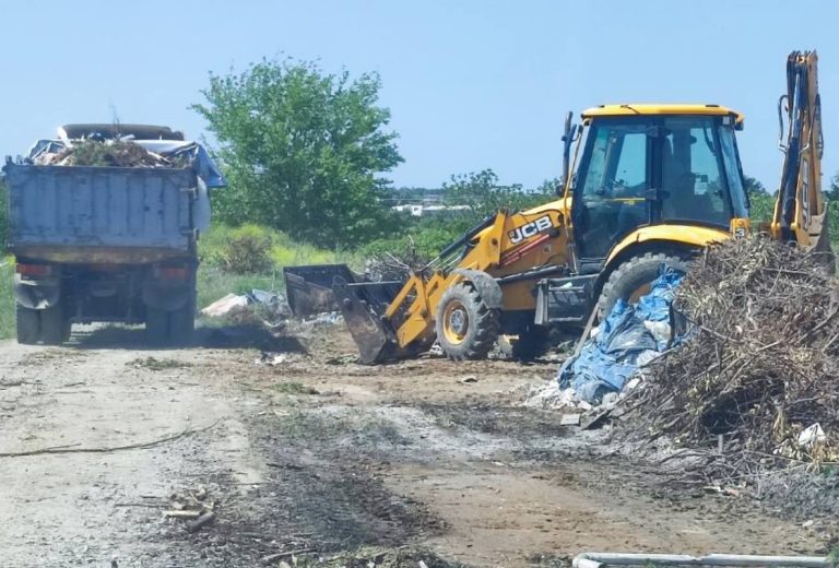 Δήμος Θέρμης: Απομάκρυνε 240 τόνους ογκωδών απορριμμάτων από παράνομες ...